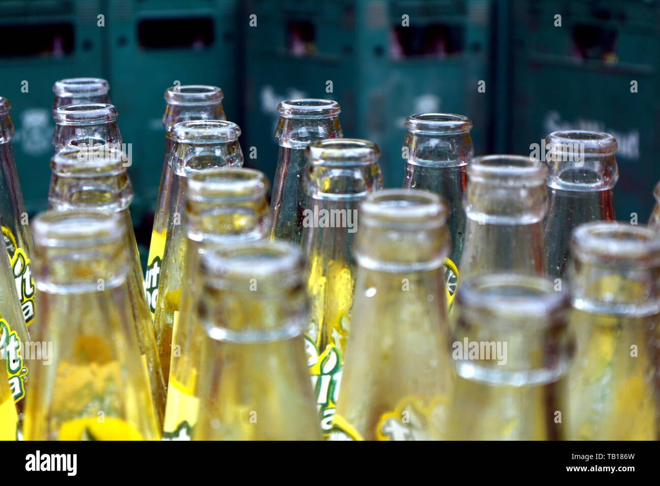 Empty soft drink bottles cases hi-res stock photography and images - Alamy
