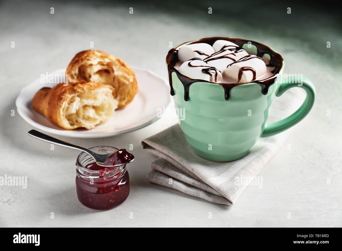 Hot chocolate jam jar hi-res stock photography and images - Alamy