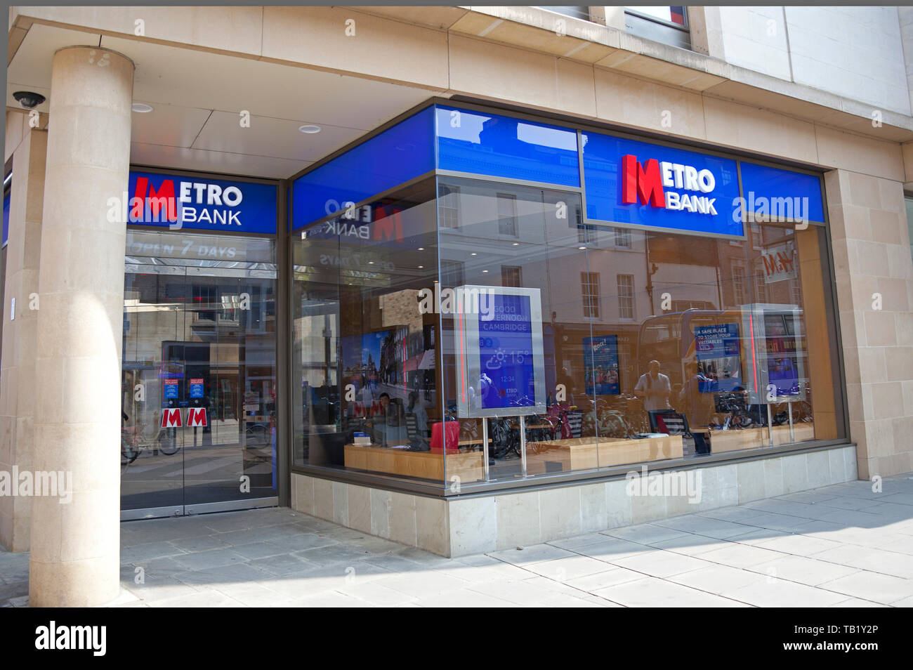 Metro Bank sign, Cambridge, England, UK Stock Photo - Alamy