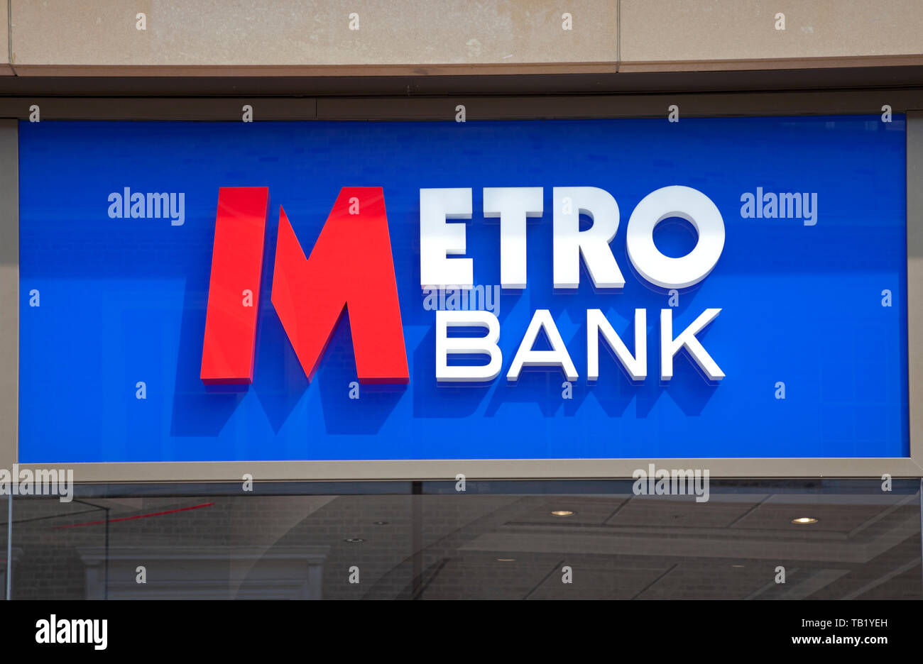 Metro Bank sign, Cambridge, England, UK Stock Photo - Alamy