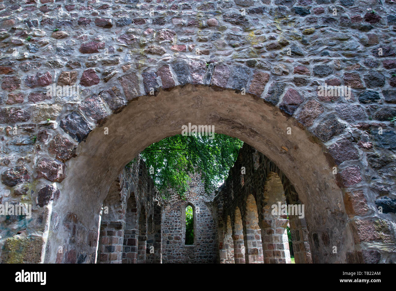 Round columns hi-res stock photography and images - Alamy