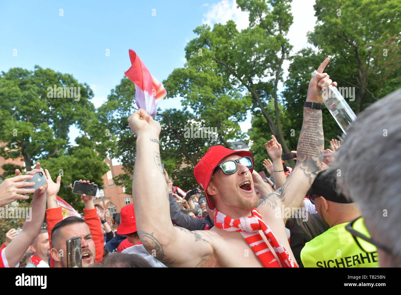 Berlin, Germany. 29th May, 2019. Sebastian Polter from Union arrives on ...