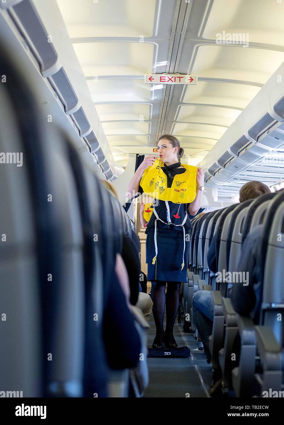 Cabin crew briefing hi-res stock photography and images - Alamy