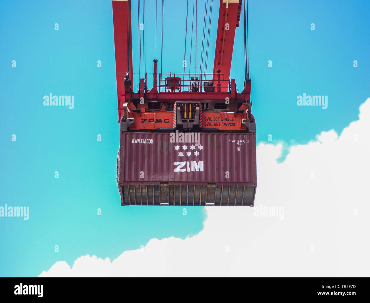 Zhenhua hi-res stock photography and images - Alamy