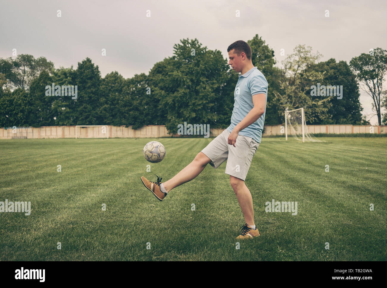 Soccer ball bouncing off hi-res stock photography and images - Alamy