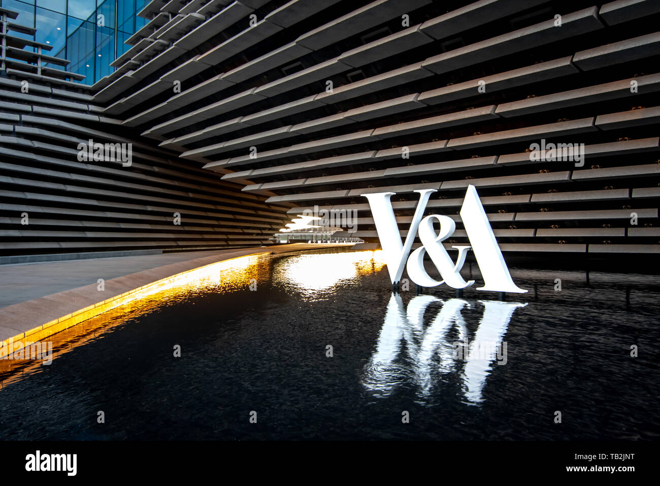 V&A Design Museum Dundee Scotland Stock Photo - Alamy