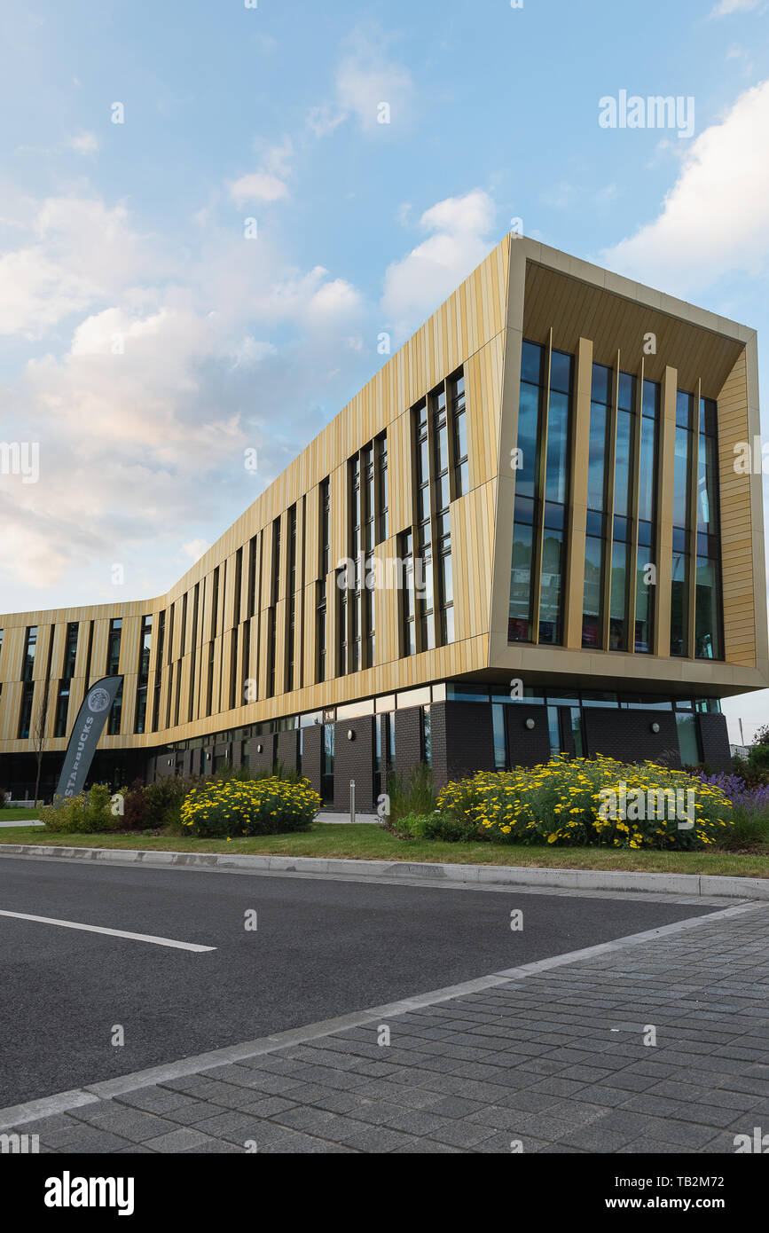 University of Nottingham Jubilee Campus. Advanced Manufacturing ...