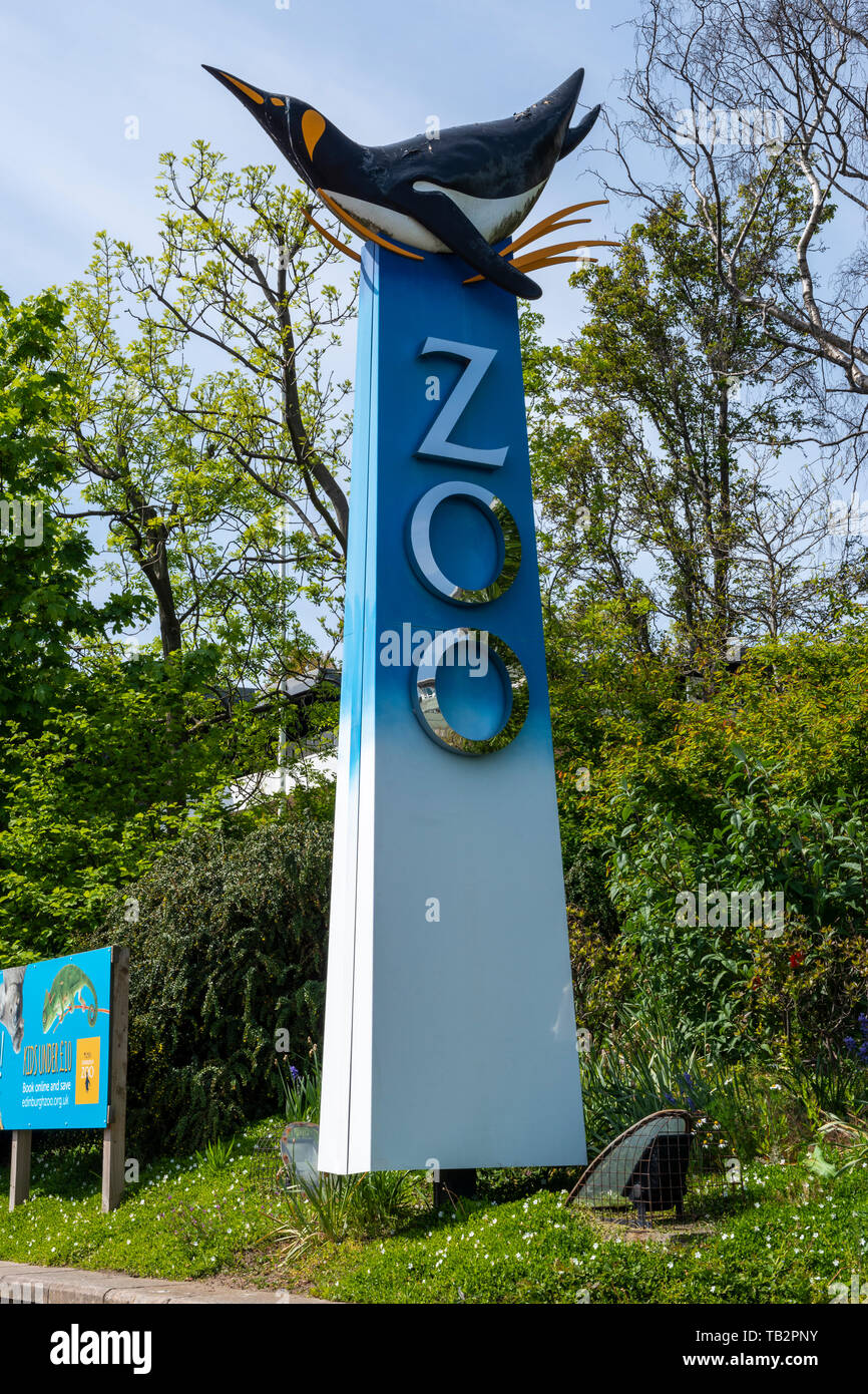 Sign Zoo Stock Photos & Sign Zoo Stock Images - Alamy