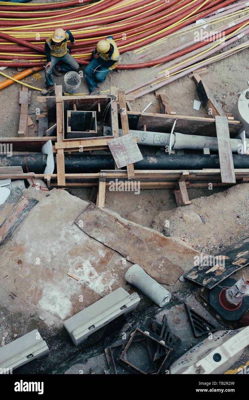 Resting workers tower hi-res stock photography and images - Alamy