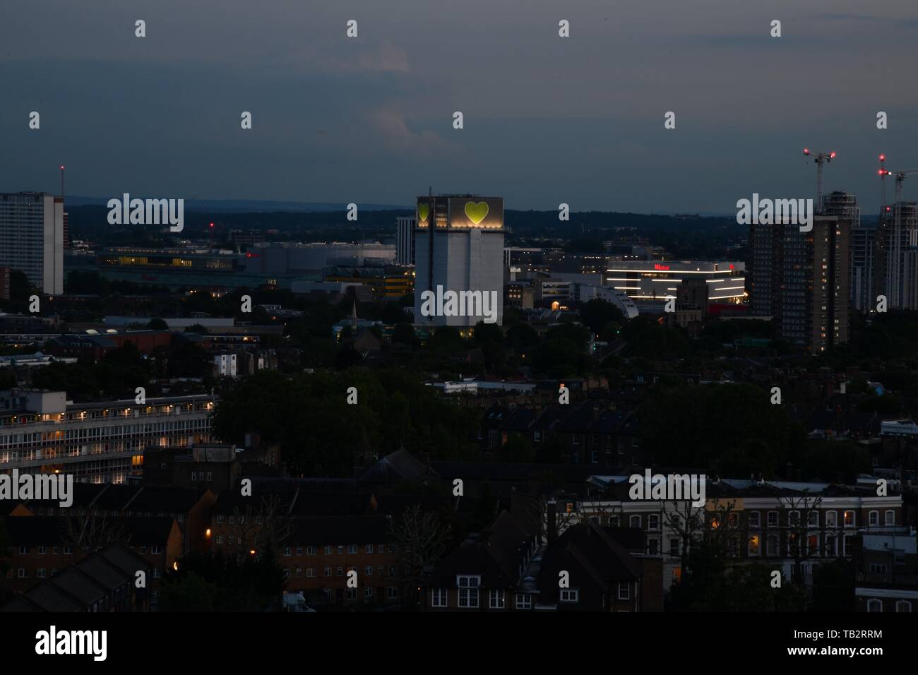 Views of west London at night from Trellick Tower Stock Photo - Alamy