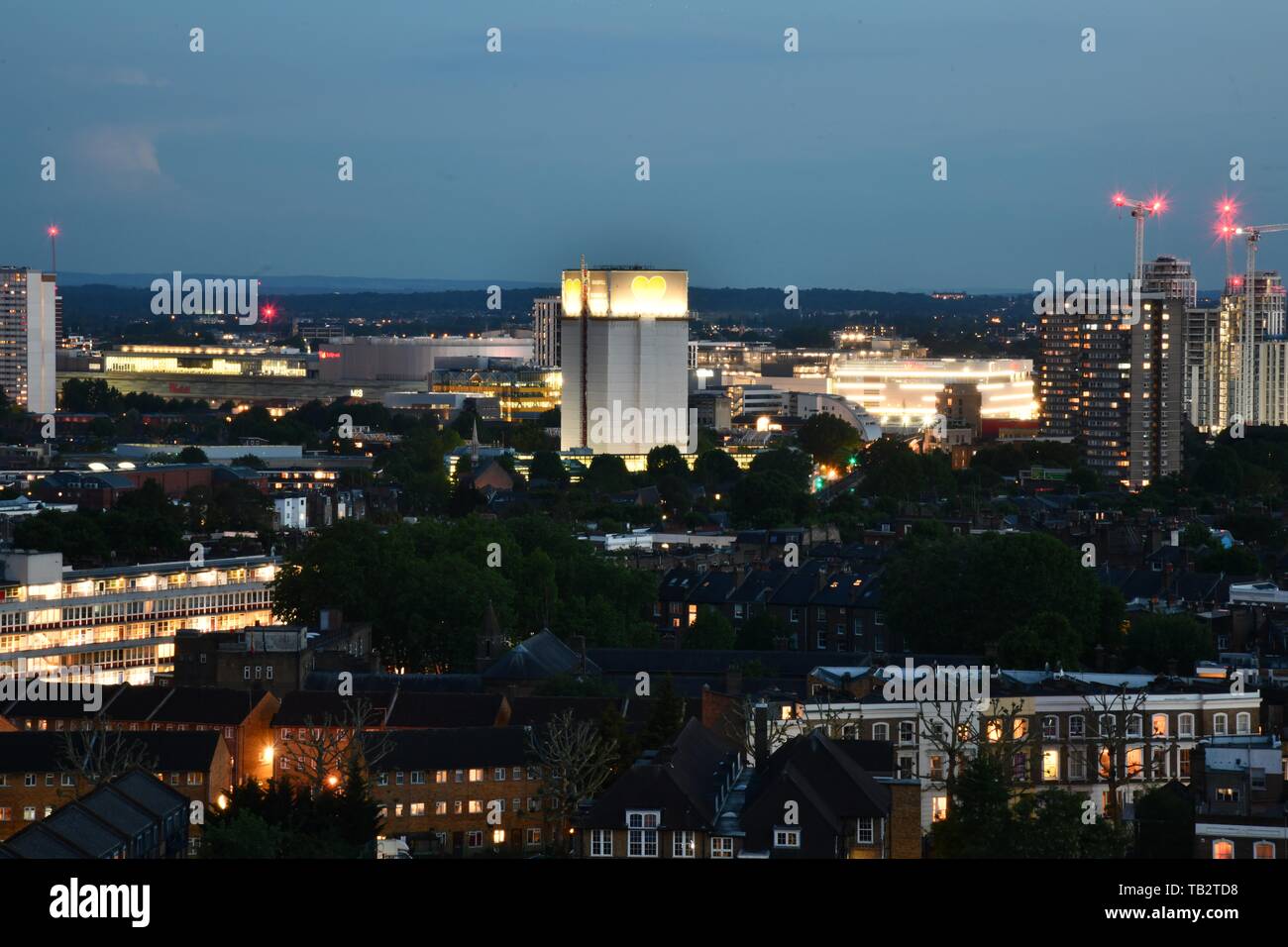 Views of west London at night from Trellick Tower Stock Photo - Alamy