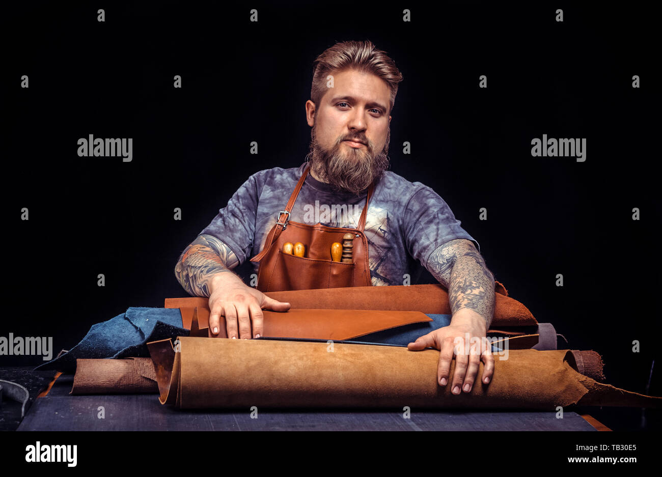 Handyman at work in his place of work Stock Photo - Alamy