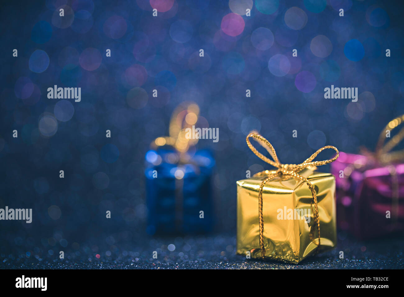 Gift packs hi-res stock photography and images - Alamy