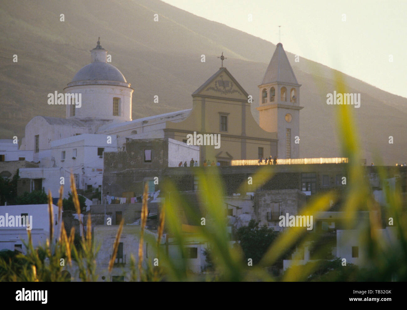 San vincenzo stromboli aeolian islands hi-res stock photography and ...