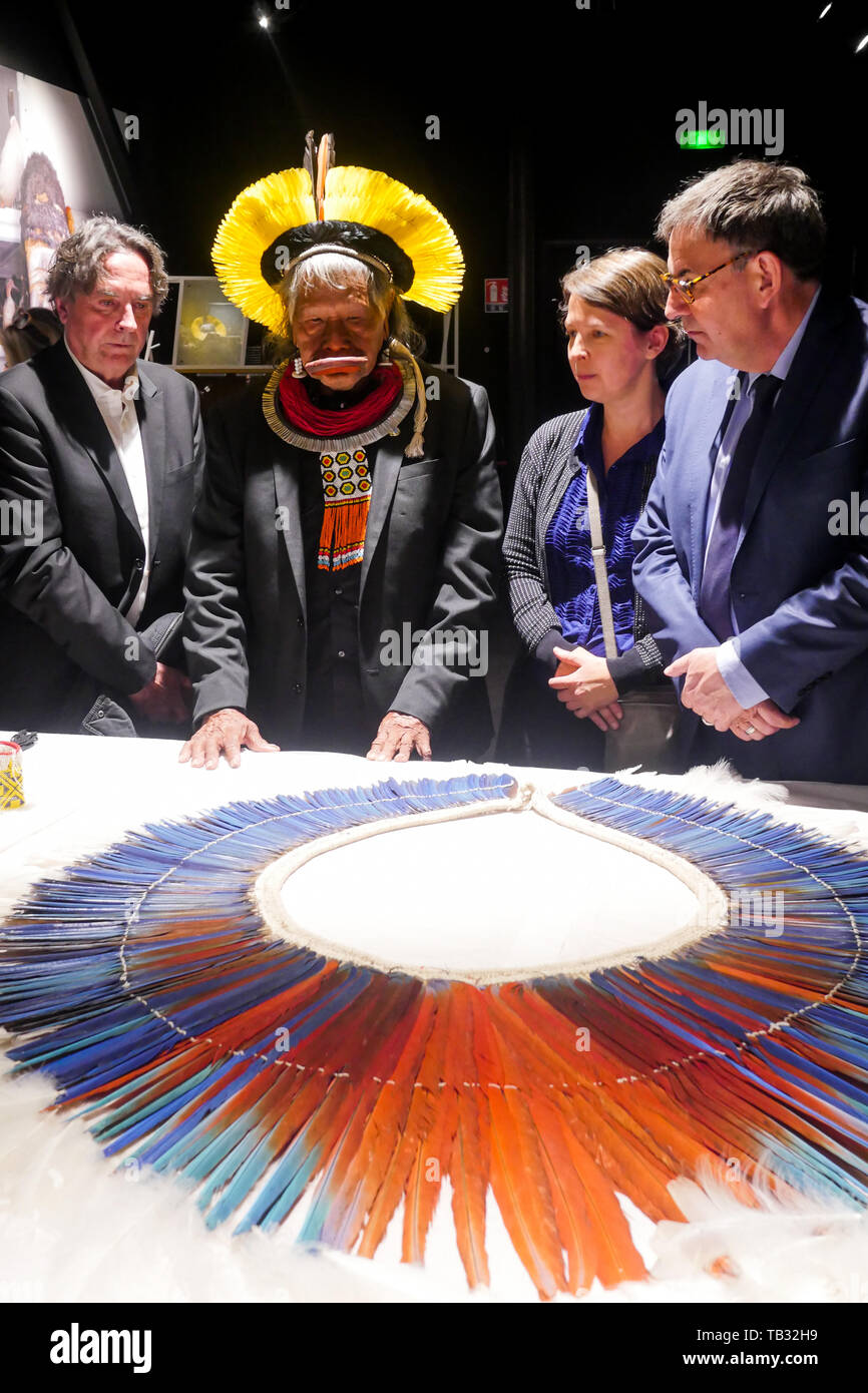 Chief Raoni appears in Lyon, France Stock Photo - Alamy