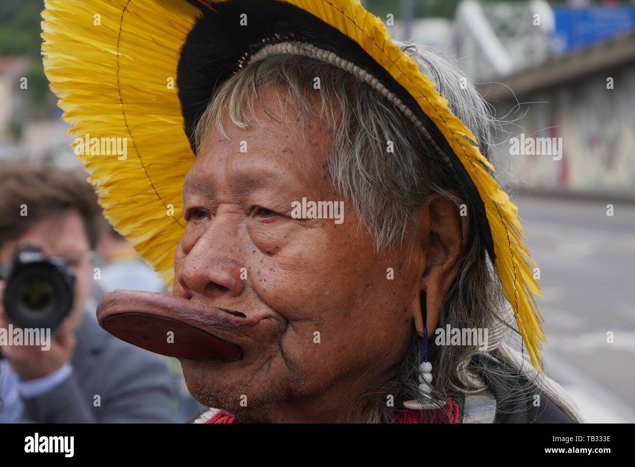 Chief Raoni appears in Lyon, France Stock Photo - Alamy