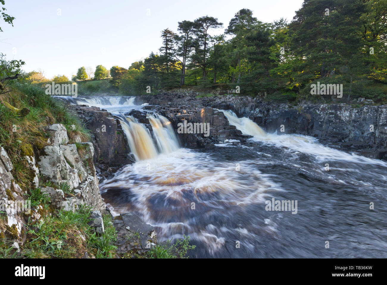 Low force waterfalls hi-res stock photography and images - Alamy