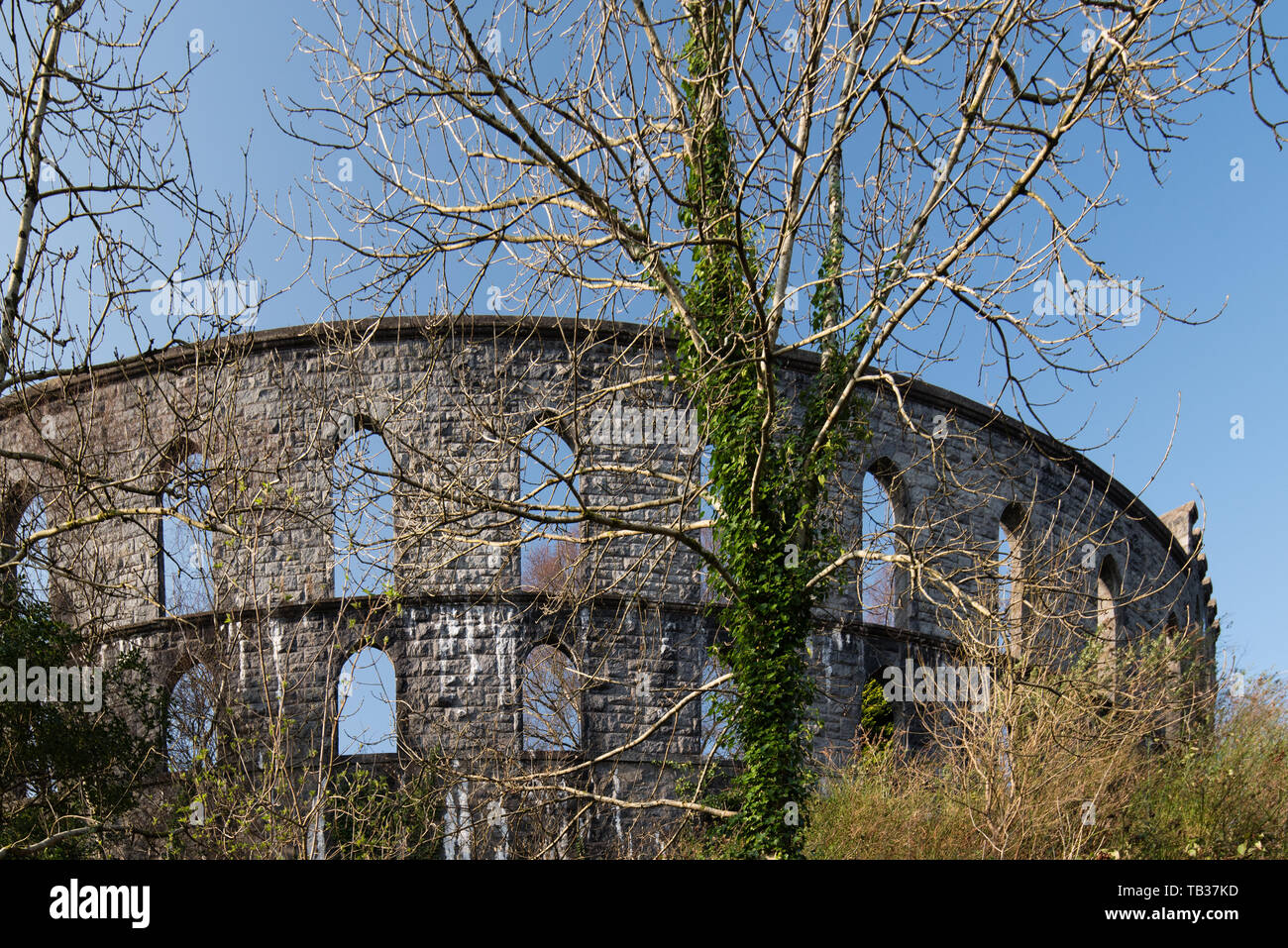 Oban folly tower hi-res stock photography and images - Alamy