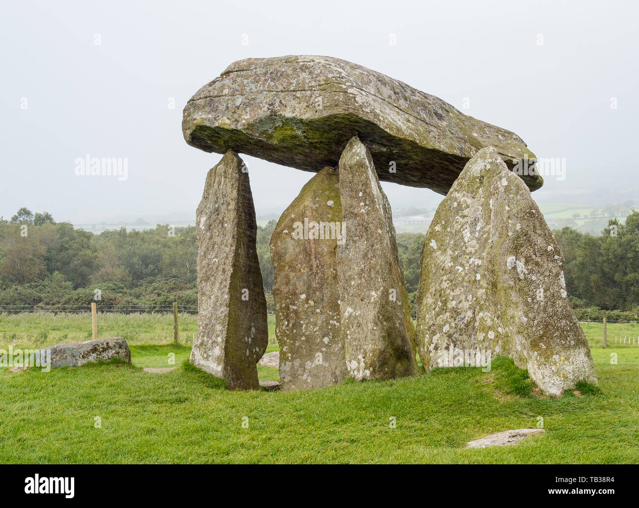 Giants quoit hi-res stock photography and images - Alamy