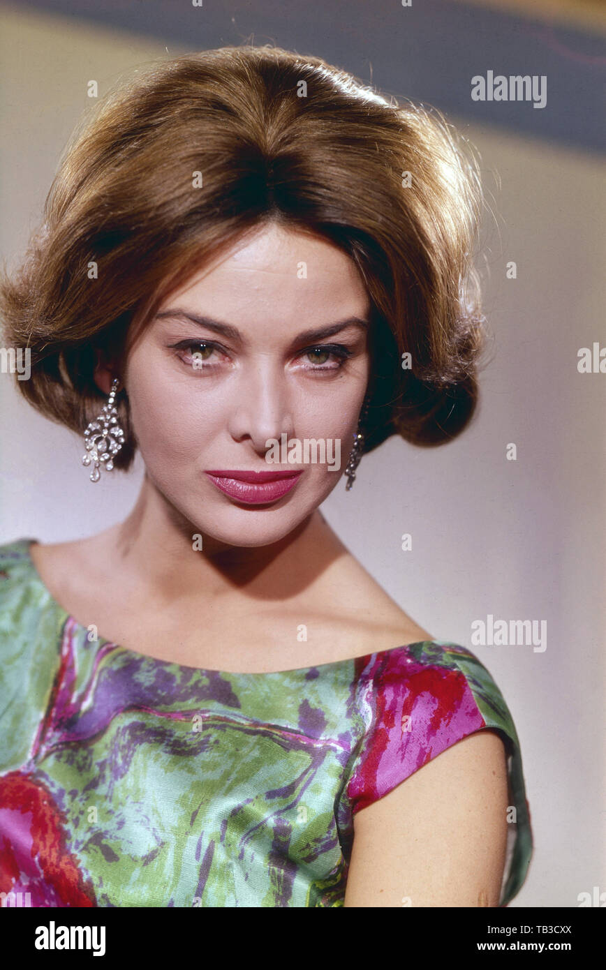 Eleanor Rossi's Instagram, Twitter & Facebook on IDCrawl