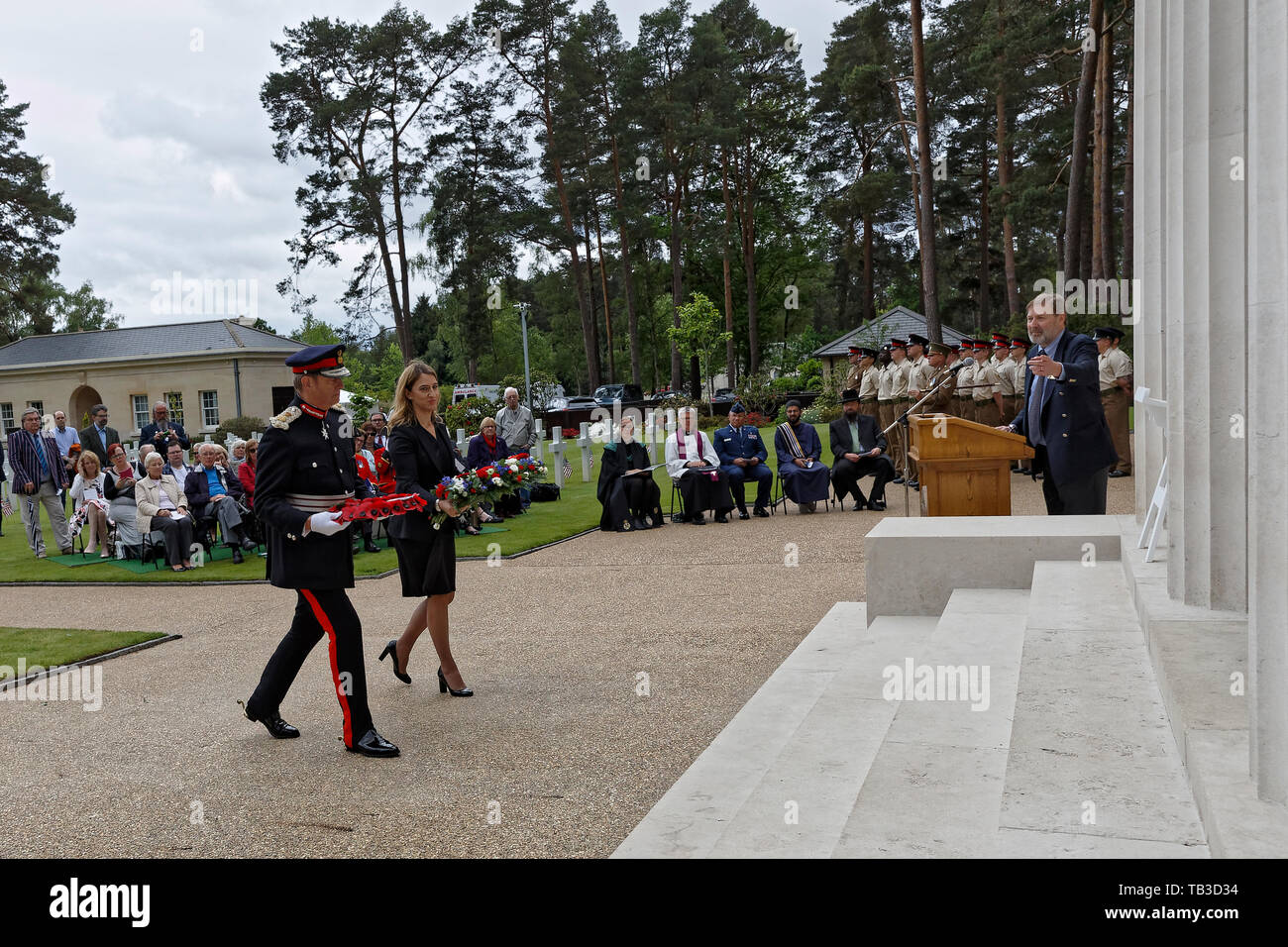 Memorial Day 2019 UK Service at the ABMC American Military Cemetery ...