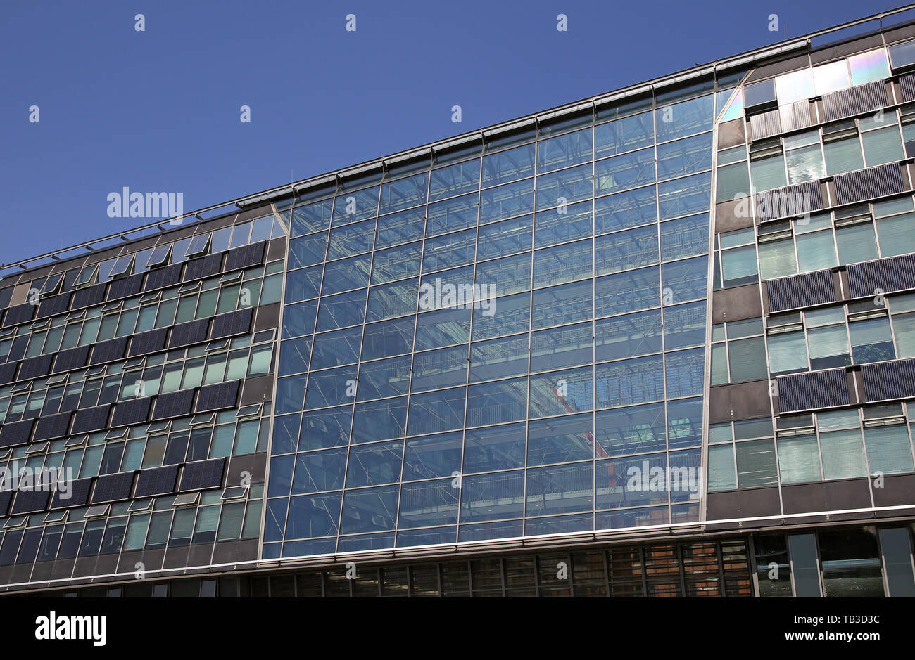 Photovoltaic cells office hi-res stock photography and images - Alamy