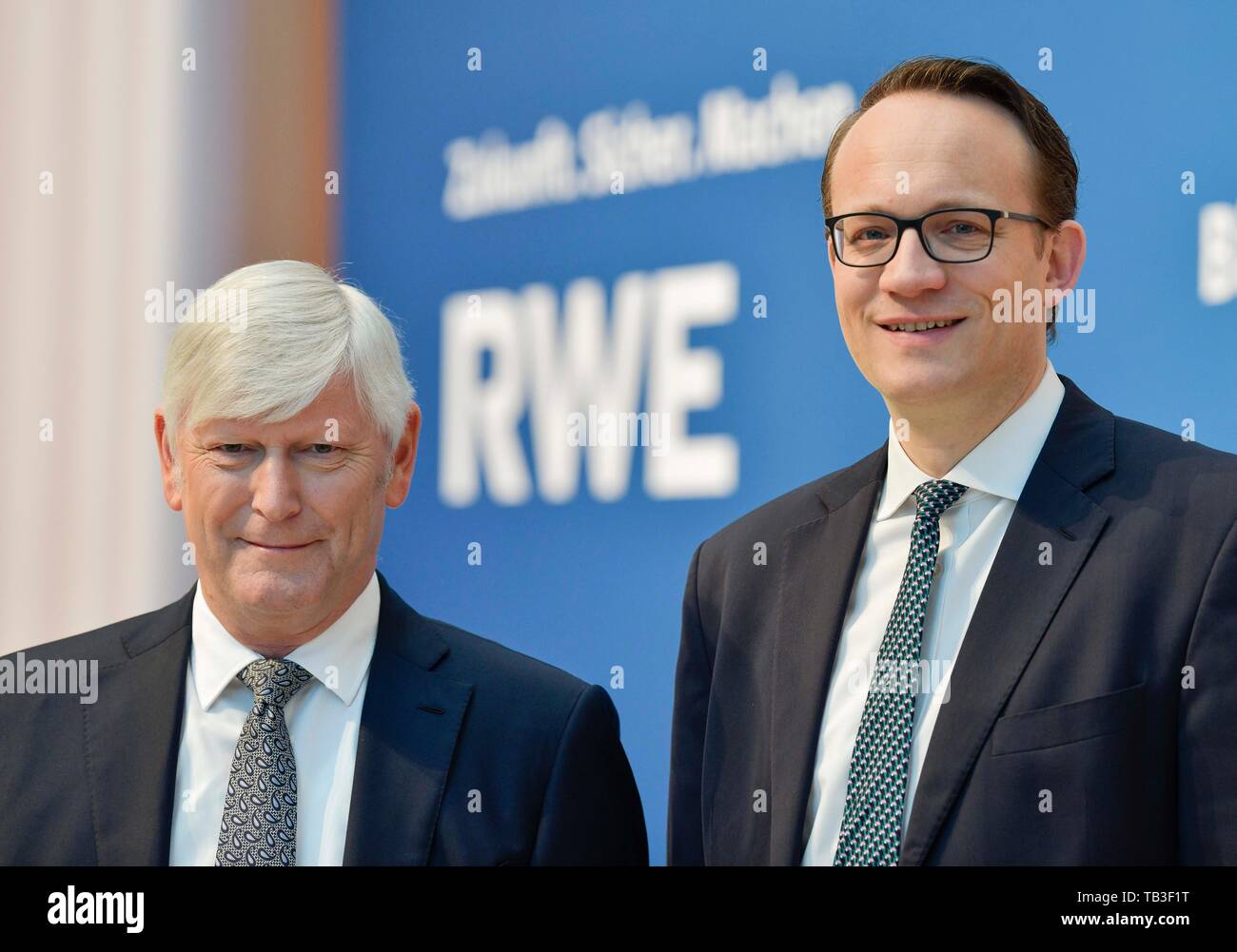 Dr markus krebber from left to right hi-res stock photography and ...