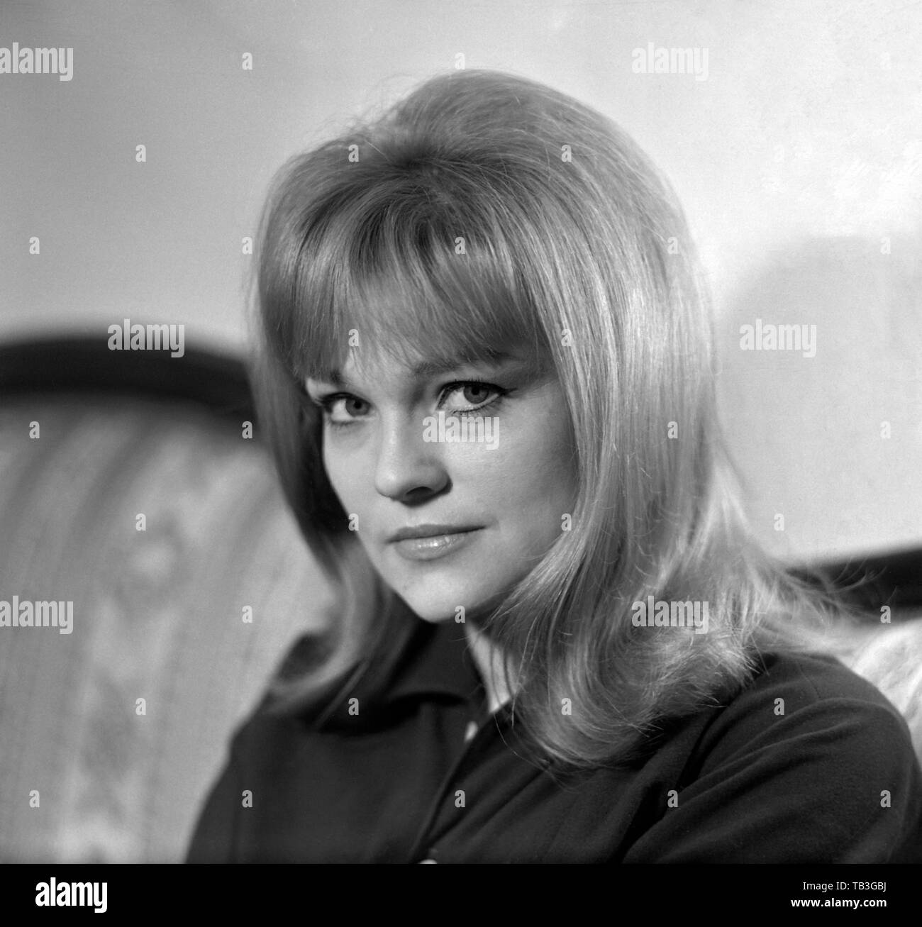 Black and white portrait imag hi-res stock photography and images - Alamy