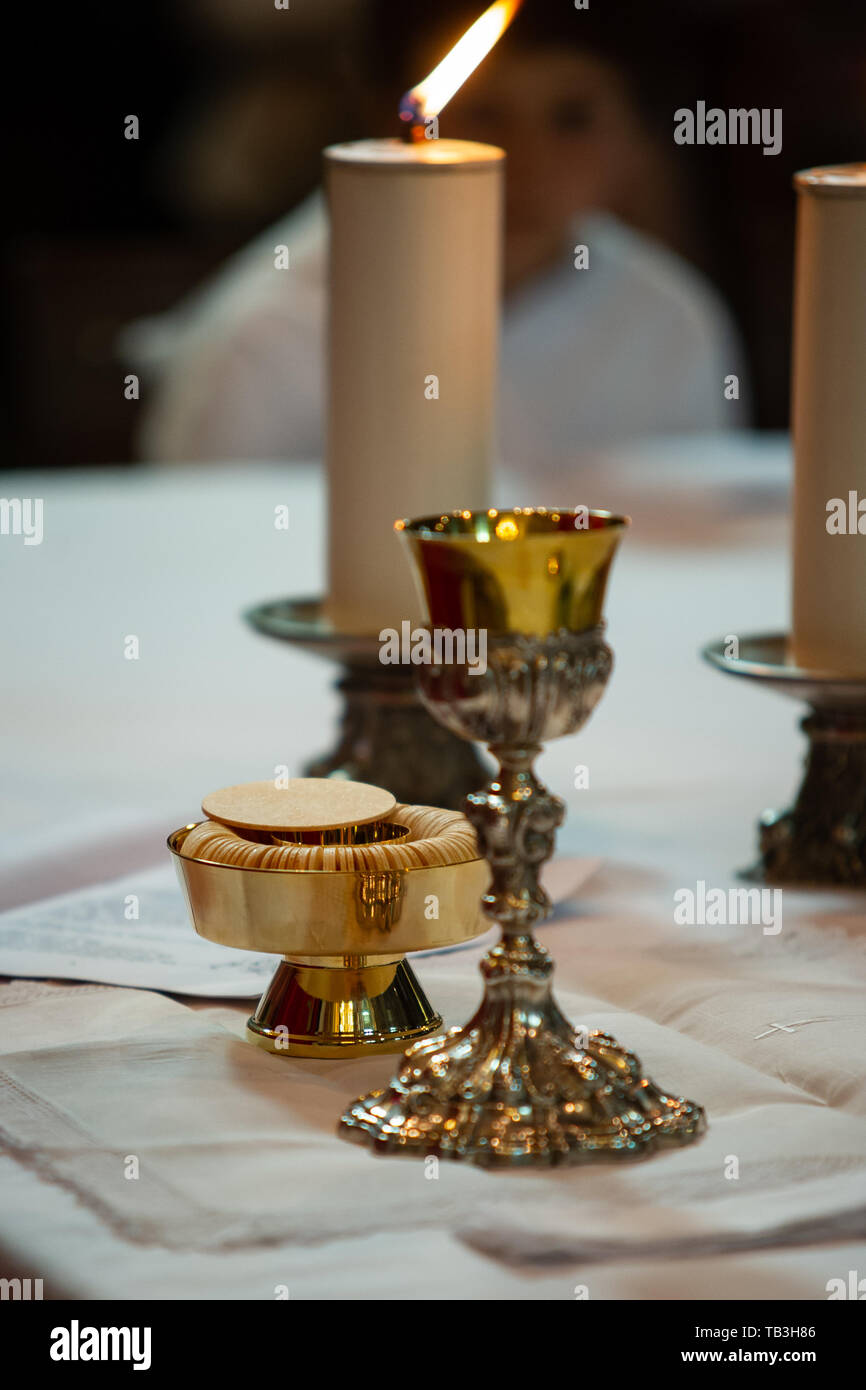 Catholic priest confession hi-res stock photography and images - Alamy