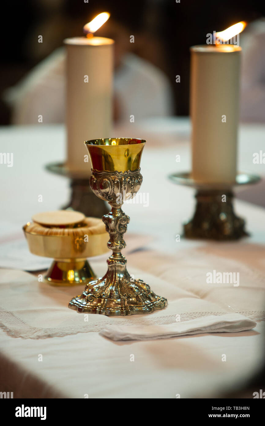Catholic Communion Wafer High Resolution Stock Photography and Images ...