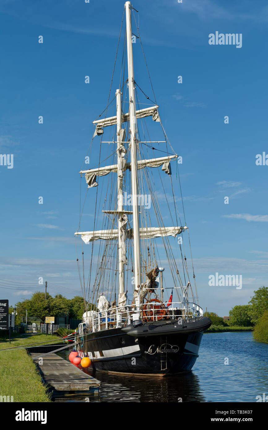 Brigantine sail ship hi-res stock photography and images - Alamy