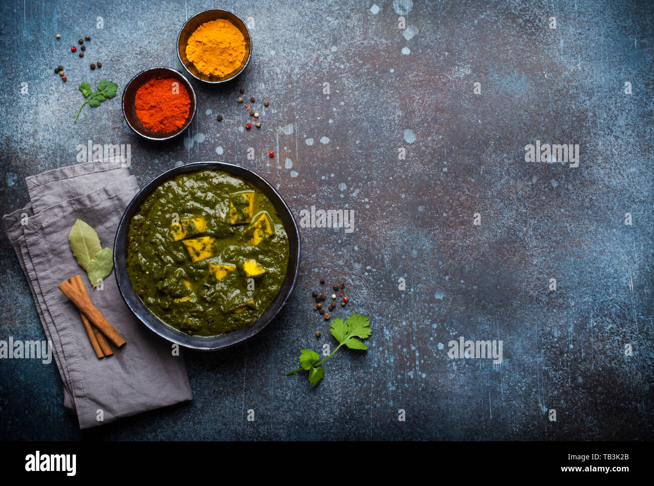 Indian vegetarian dish Palak Paneer Stock Photo - Alamy