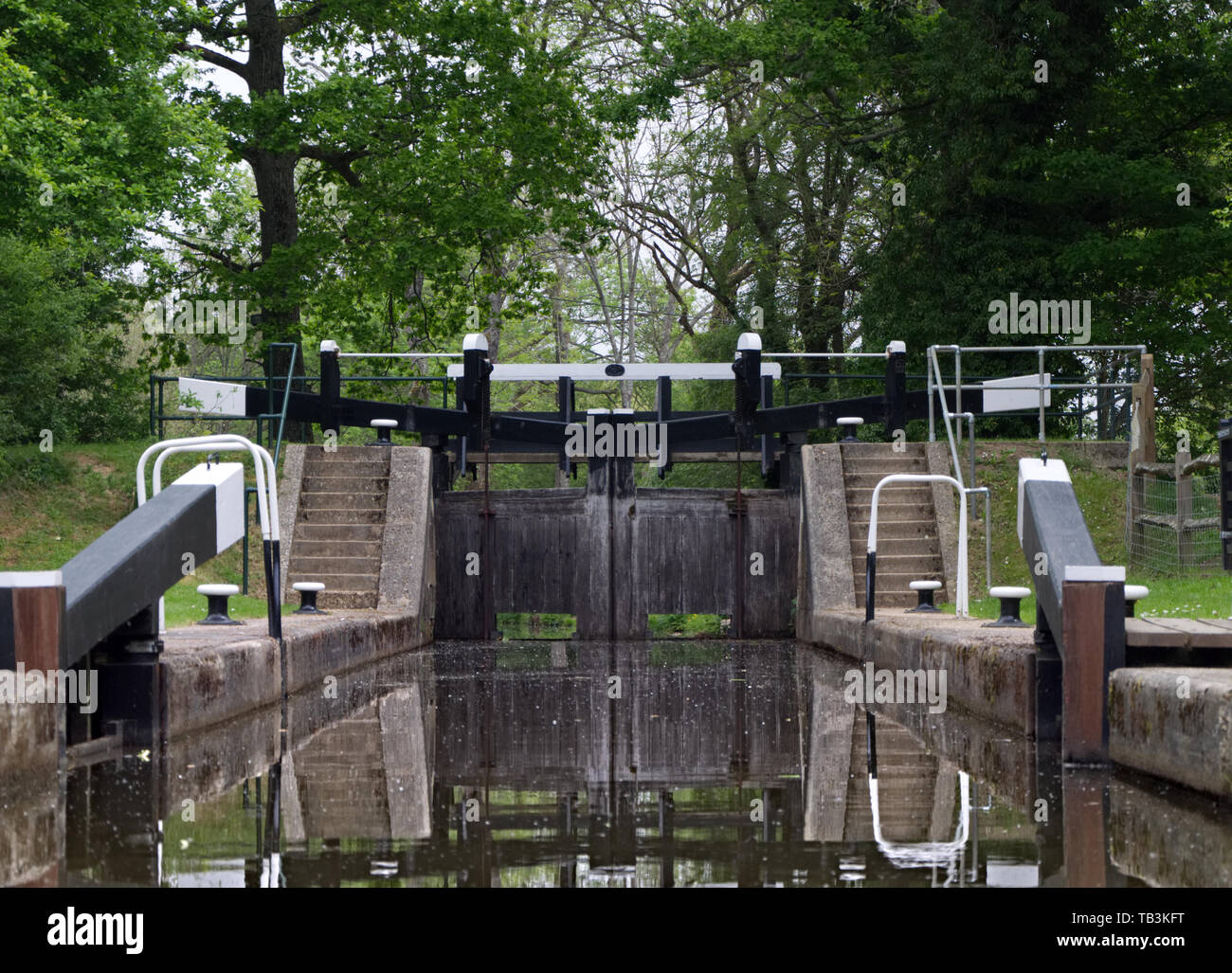 Canal Lock And Steps High Resolution Stock Photography and Images - Alamy