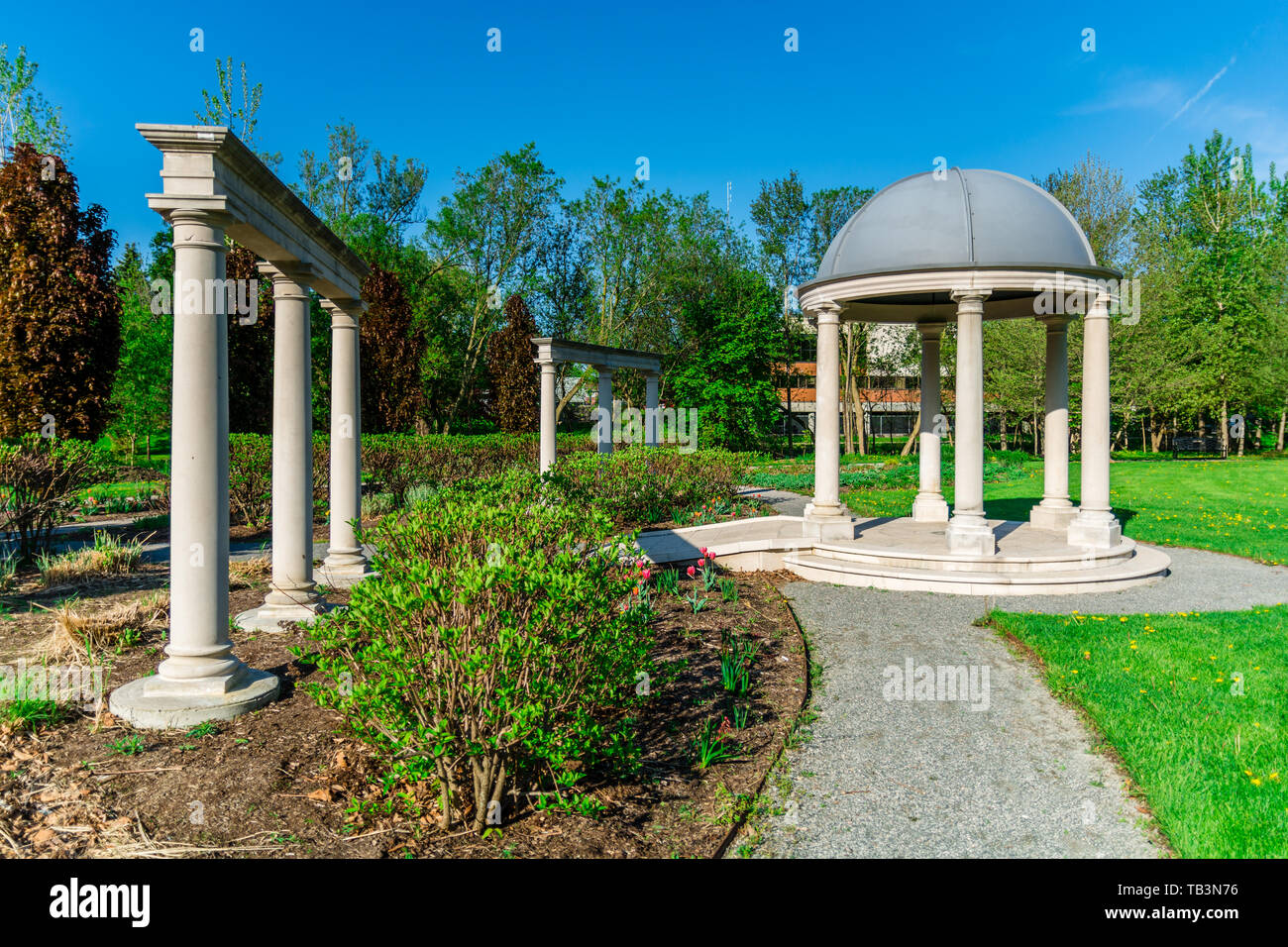 Arch with columns hi-res stock photography and images - Alamy