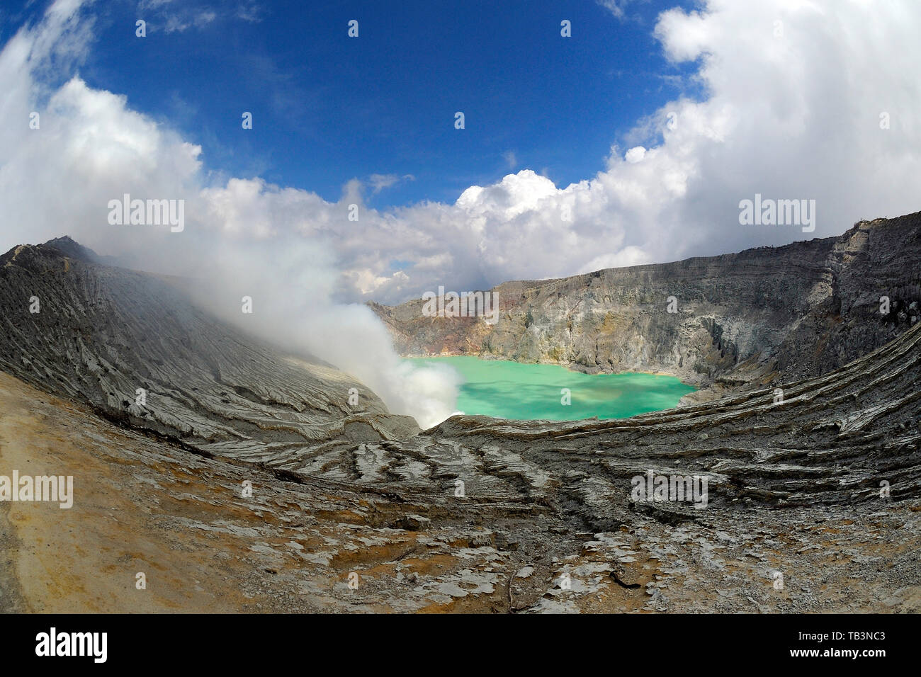 Idjen hi-res stock photography and images - Alamy
