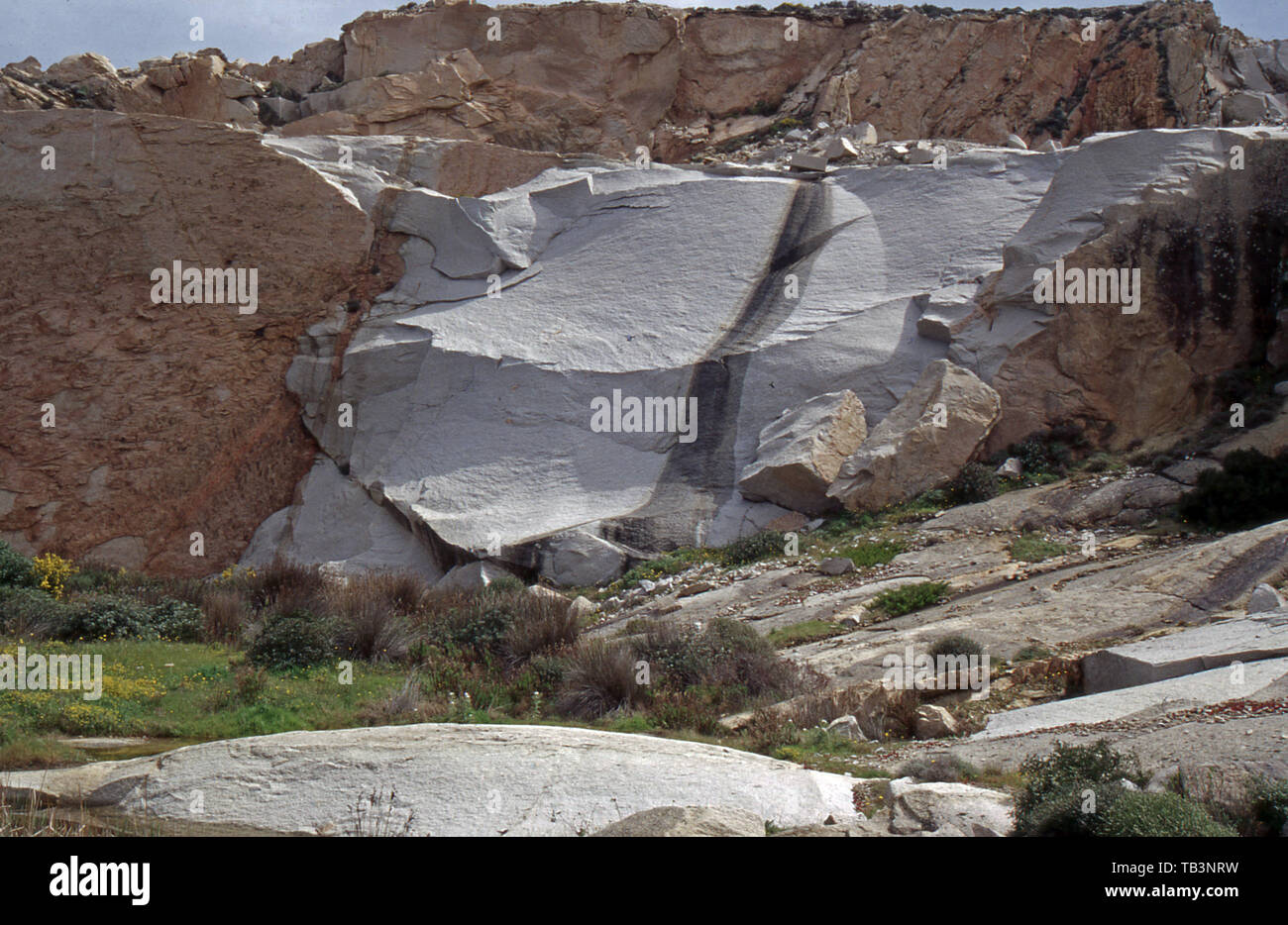 Granite quarry hi-res stock photography and images - Alamy
