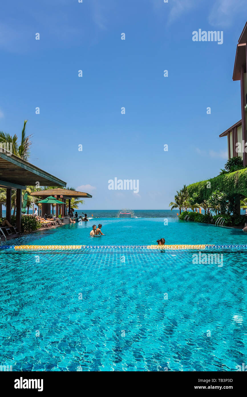 Dusit beach resort hi-res stock photography and images - Alamy