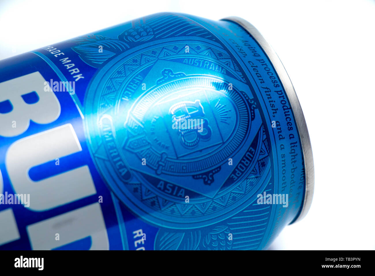 Drinking bud light hi-res stock photography and images - Alamy