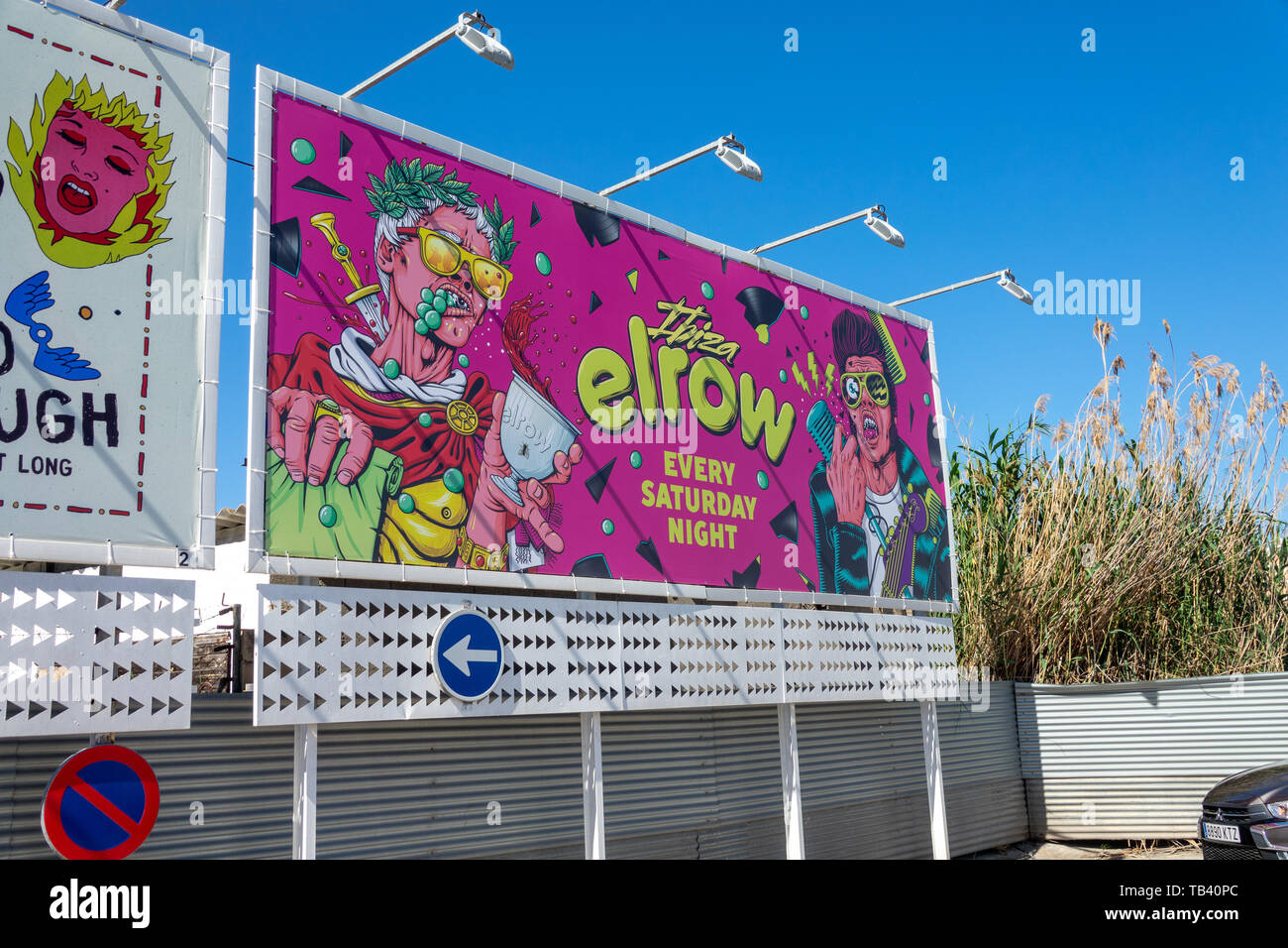 Advert billboards hi-res stock photography and images - Alamy
