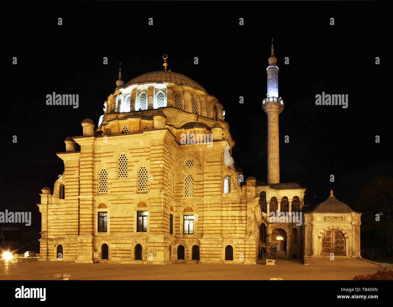 Laleli mosque istanbul hi-res stock photography and images - Alamy