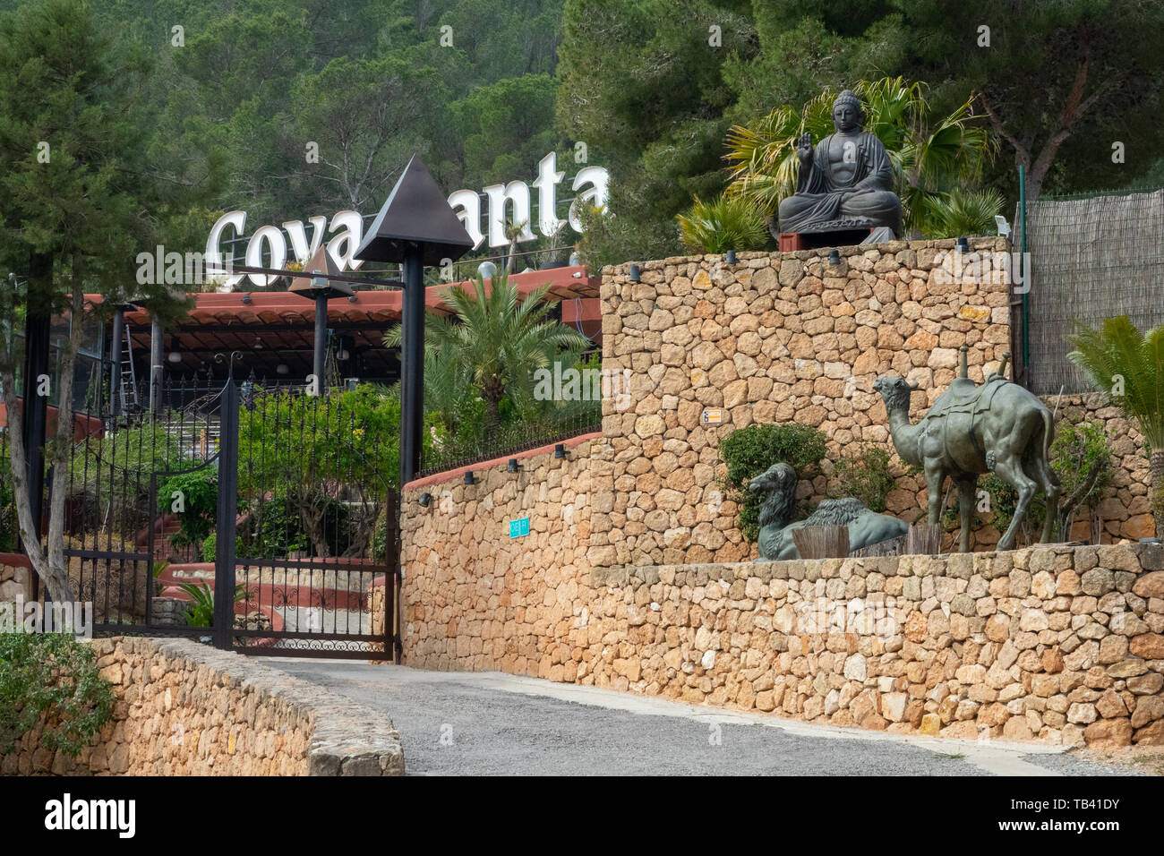 Club set hi-res stock photography and images - Alamy