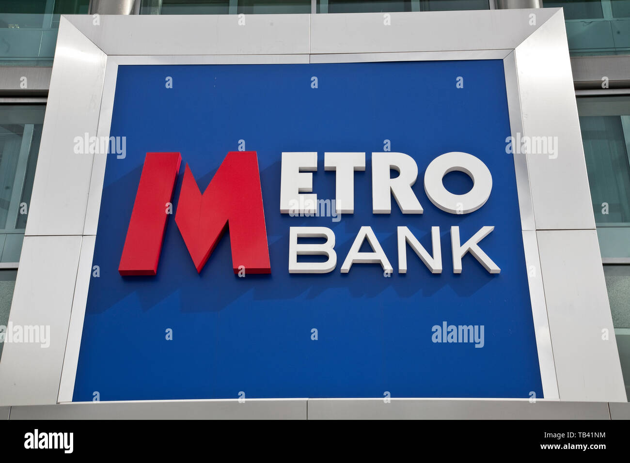 Metro Bank, Britain's first new high street bank in over 100 years ...