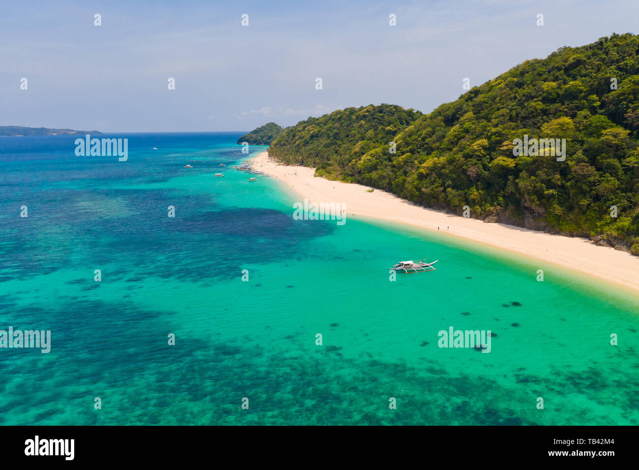 Puka Shell Beach. Wide tropical beach with white sand. Beautiful white ...