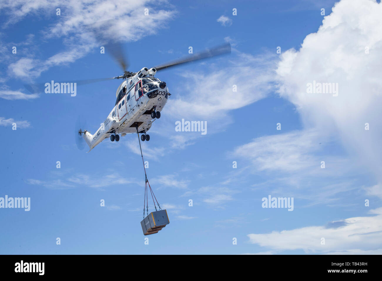 Helicopter and harrier cargo hi-res stock photography and images - Alamy