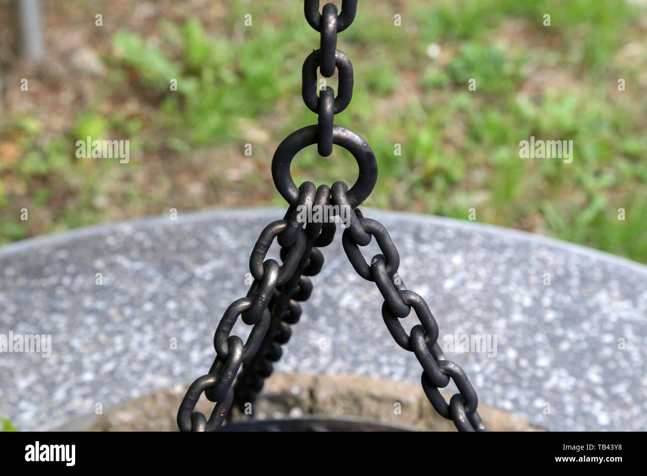 Chain Hanging Flower High Resolution Stock Photography and Images - Alamy