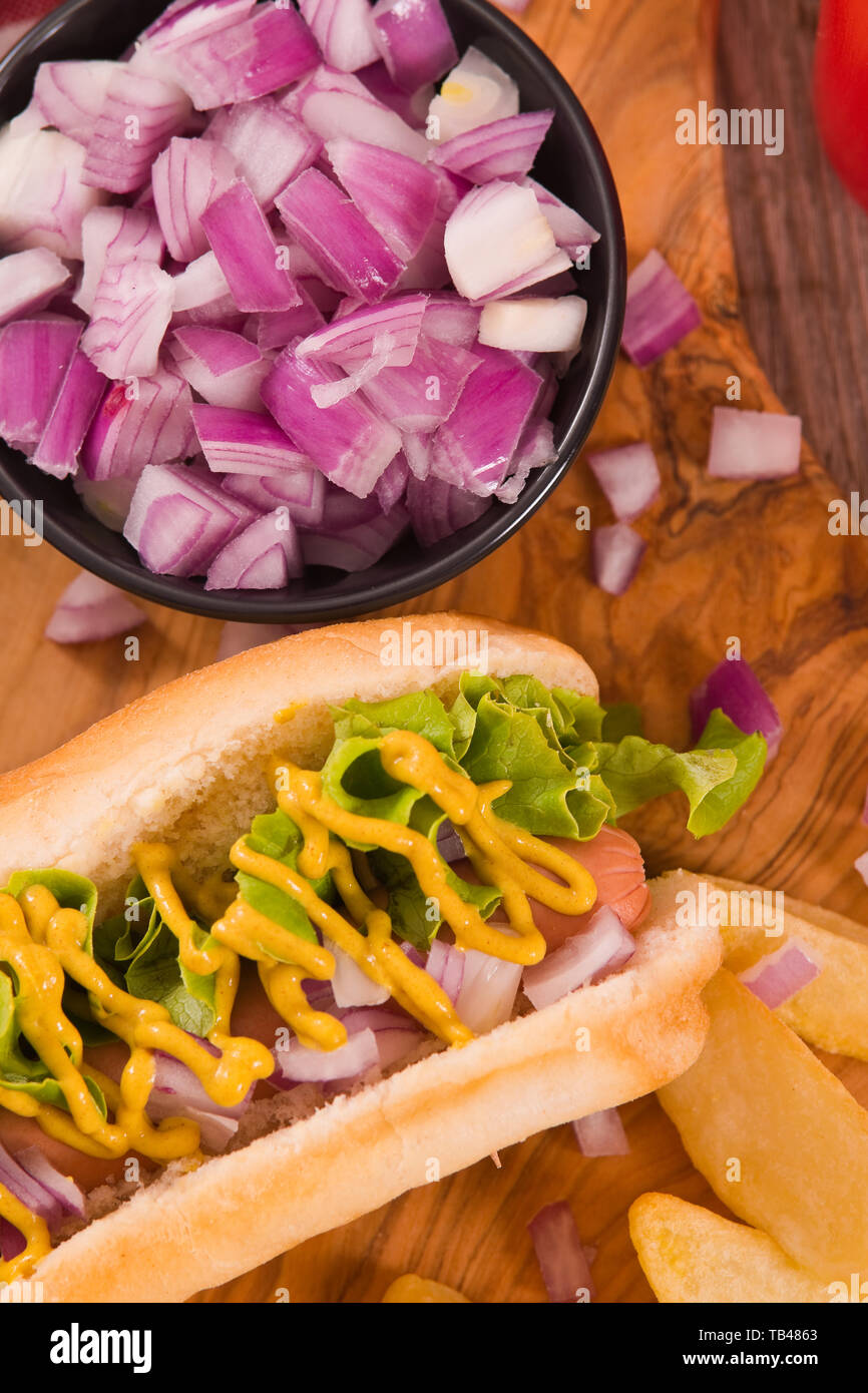 Wurst wurst sandwich sauce hi-res stock photography and images - Alamy