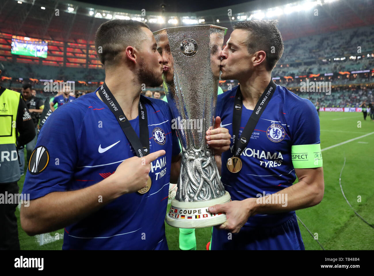 Chelsea's Eden Hazard and Cesar Azpilicueta celebrates with the trophy ...
