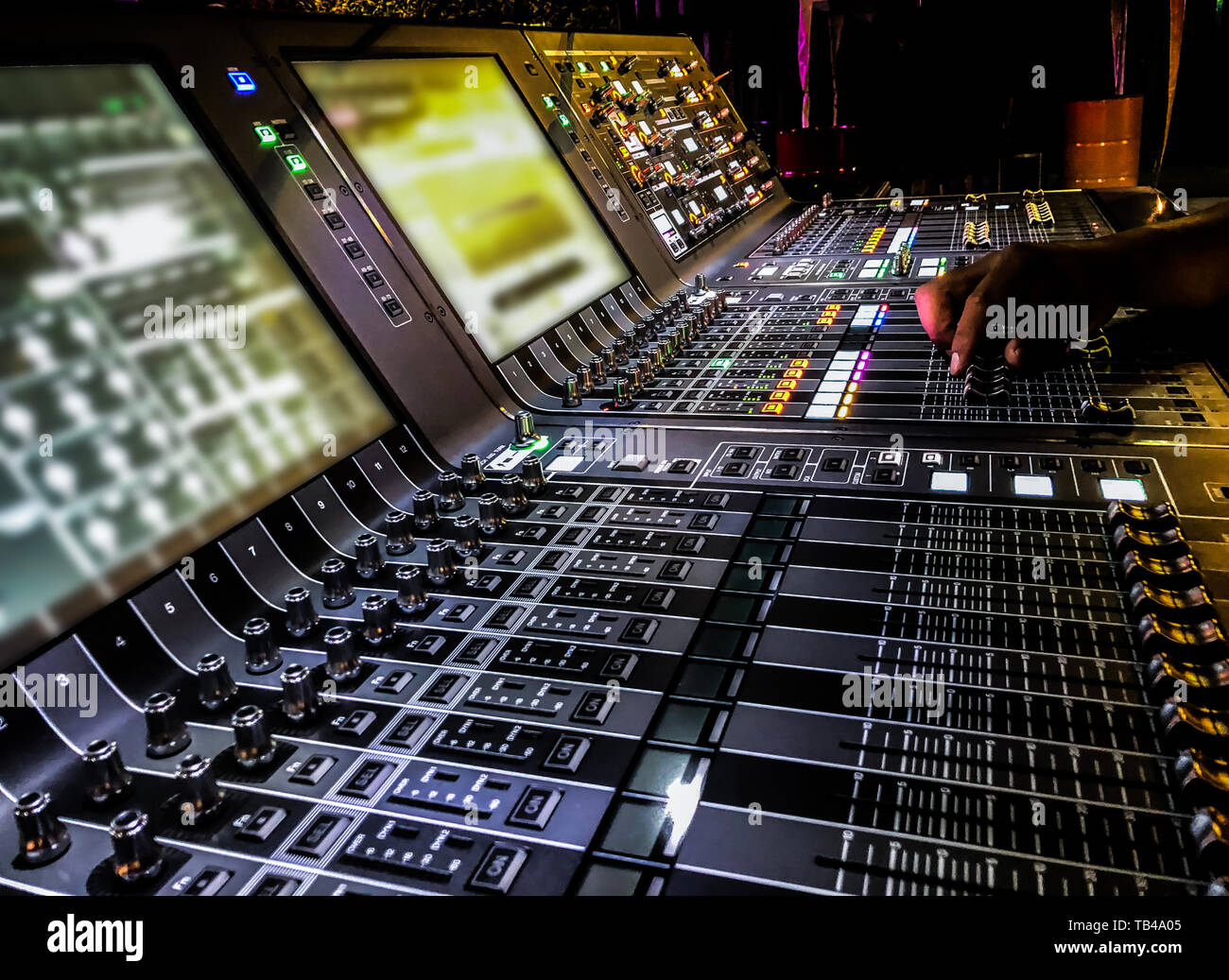 Controles hi-res stock photography and images - Alamy