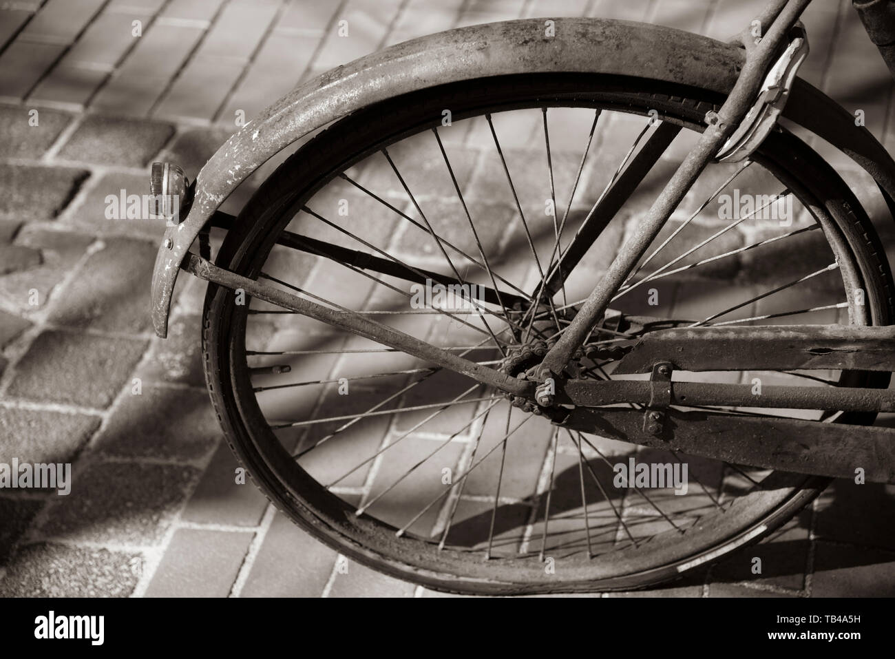 Altes rad hi-res stock photography and images - Alamy