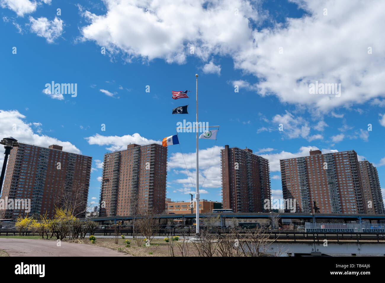 Housing in usa housing projects hi-res stock photography and images - Alamy